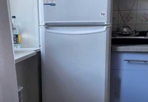 Холодильник indesit t14r-024