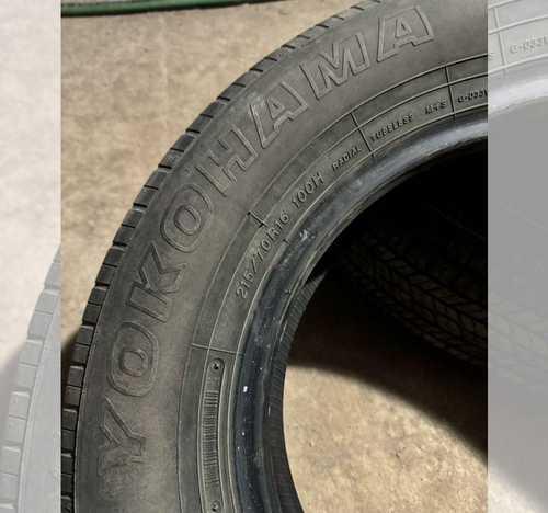 Yokohama Geolandar G033 215/70 R16