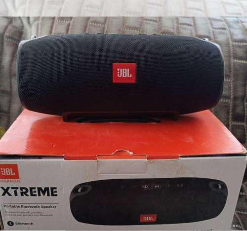 Колонка JBL XTreme