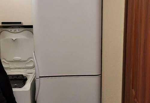 Холодильник Indesit CA 140 G бу рабочий