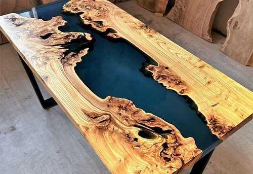 Журнальный столик из твердых сортов дерева