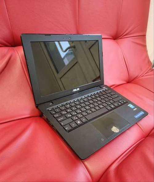 Ноутбук Asus F200m 11.6