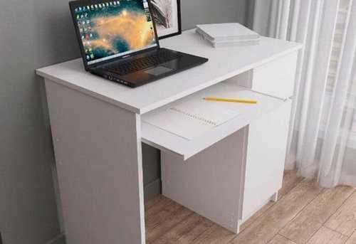 Компьютерный письменный стол белый