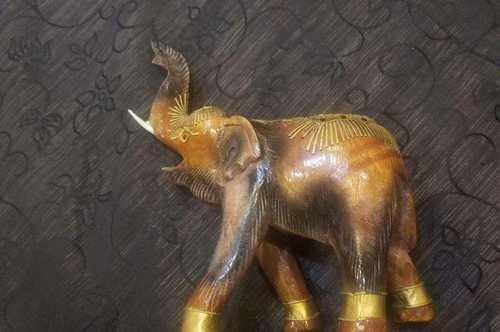 Статуэтка слона из Индии