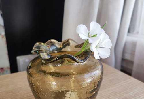 Винтажная вазочка для цветов с ажурным краем