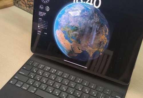 iPad Pro 12.9 6 gen + Magic keyboard