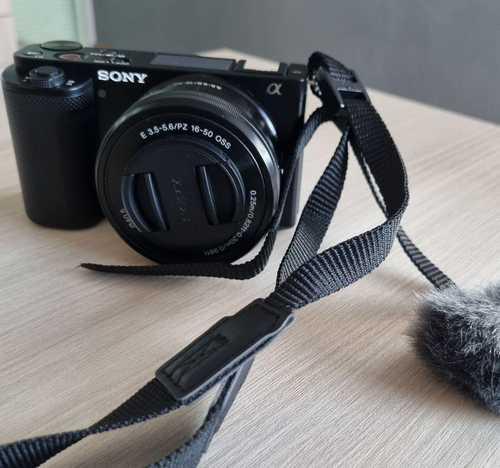 Фотокамера Sony ZV-E10