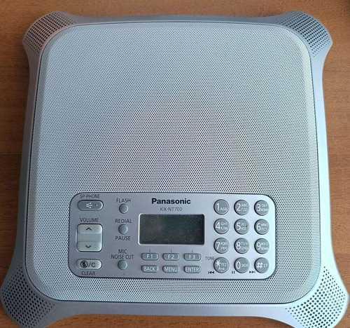 IP телефон Panasonic KX-NT700