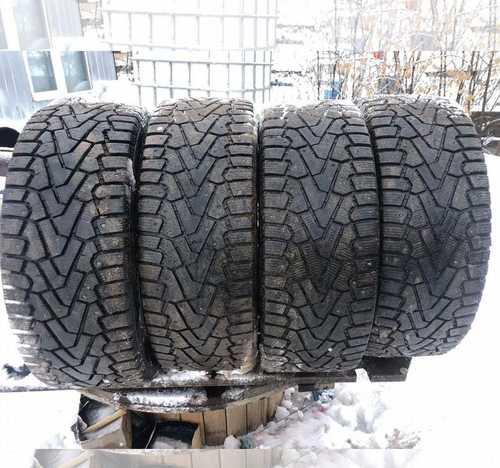 Pirelli Ice Zero 245/45 R19