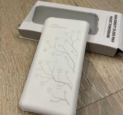 Powerbank внешний аккумулятор на 10 000 мАч