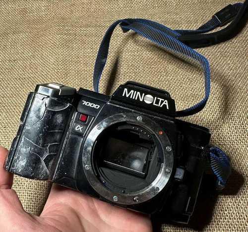 Minolta 7000