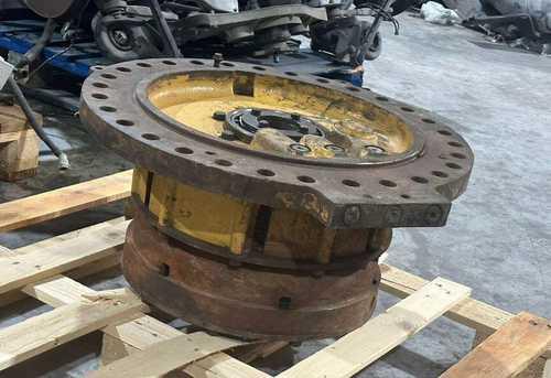 Бортовой редуктор хода D9R