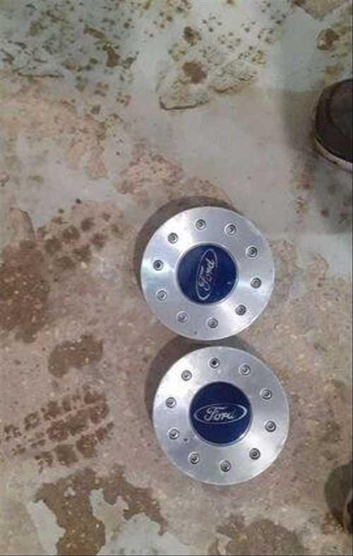 Заглушки на литые диски Ford