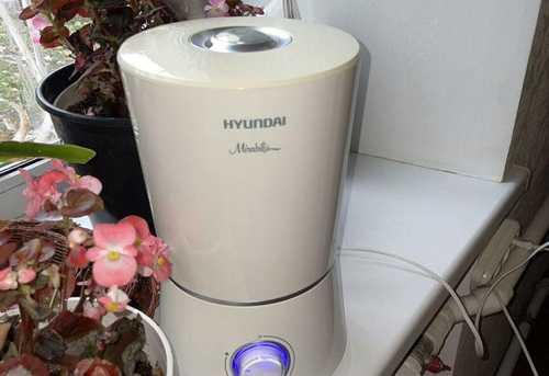 Увлажнитель воздуха Hyundai H-HU5M-3.0-UI052