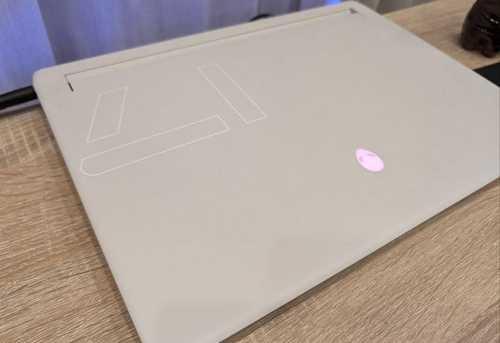 17.3" Alienware x17 R1, 1024 ГБ, Core i7-11800H, RAM 32 ГБ, GeForce RTX 3080 16 ГБ