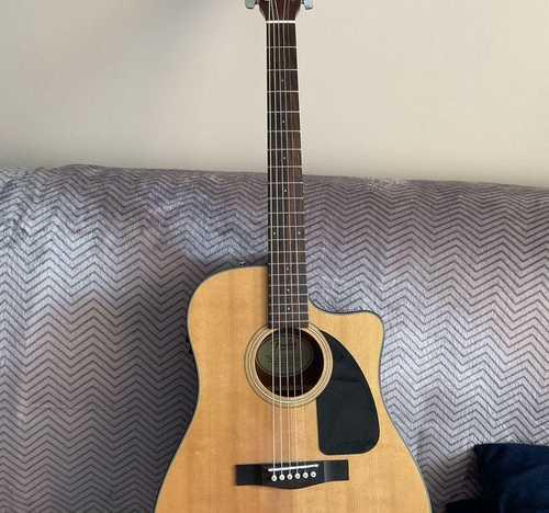 Электроакустическая гитара Fender CD-60CE