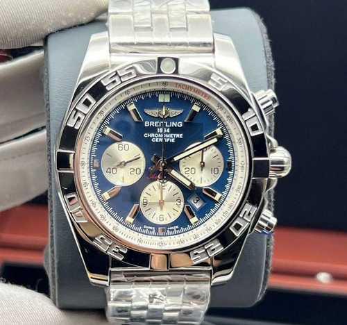 Часы Breitling Chronomat