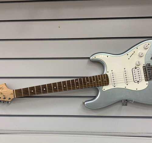 Лн25) Электрогитара Fender Squier Strat