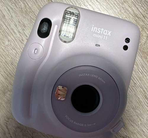 Фотоаппарат мгновенной печати instax mini 11