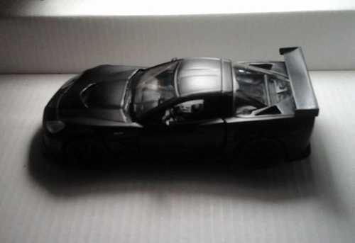 Коллекционная модель Сhevrolet Corvette C6-R 2010