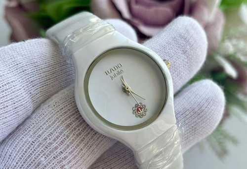 Миниатюрные керамические женские часы Rado
