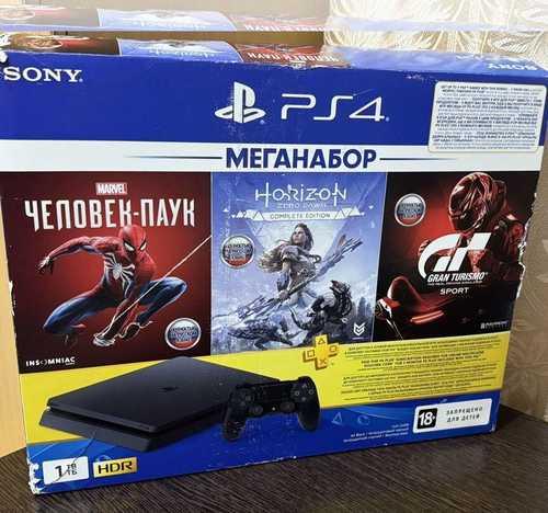 Sony playstation 4 slim 1tb с играми и 2 гейпадами