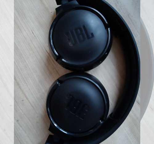 Беспроводные наушники jbl tune 520bt