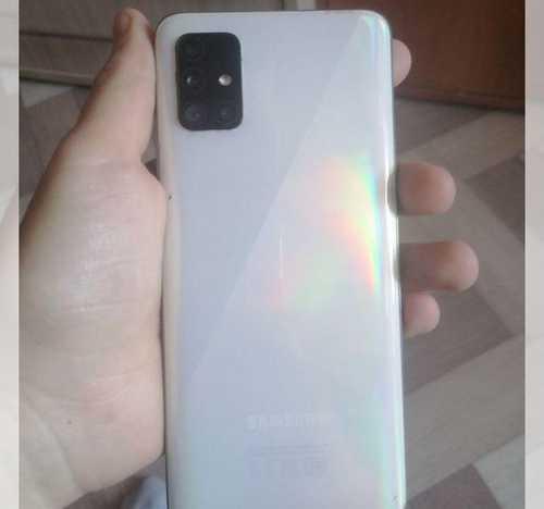 Samsung Galaxy A51, 4/64 ГБ