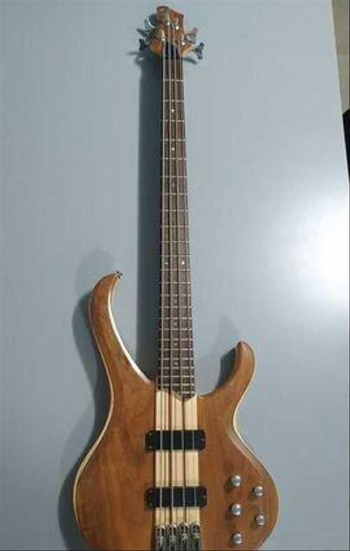 Ibanez BTB670 natural flat