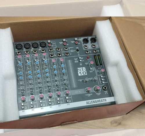 Микшер Allen Heath Zed 10