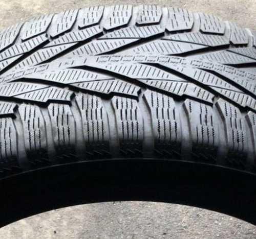 Nokian Tyres Hakkapeliitta R2 SUV 295/40 R21