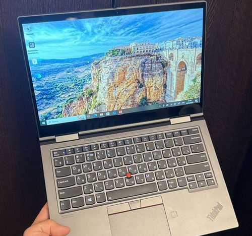 ThinkPad X1 Yoga Gen 5 i7-10610u 16/512 Touch