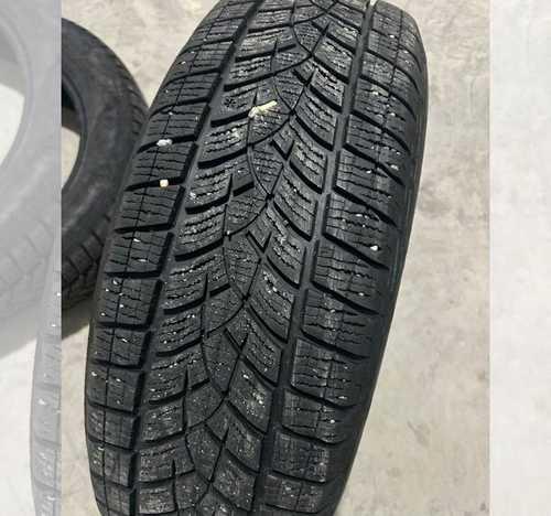 Goodyear UltraGrip Performance Gen-1 215/65 R17 99V