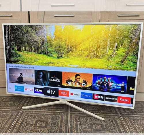 Белый Samsung 49" (125 см) HDR SMART Wi-Fi Tizen