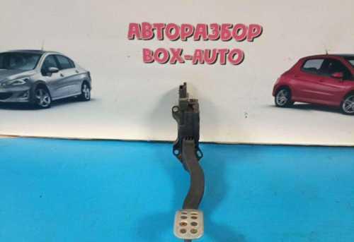 Педаль газа Peugeot 308-408