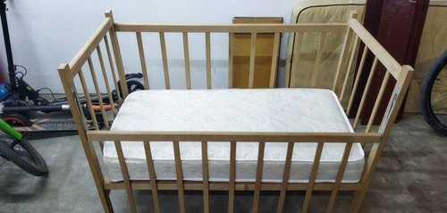 Детская кровать с пружинным матрасом 120 на 60