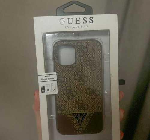 Чехол на iPhone 12 guess