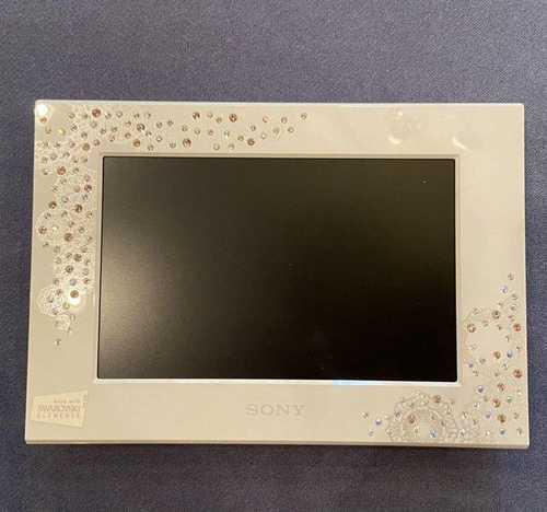 Цифровая фоторамка sony s-frame swarovski