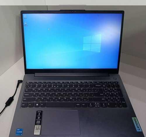 Ноутбук Lenovo IdeaPad Slim 3 15IRU8