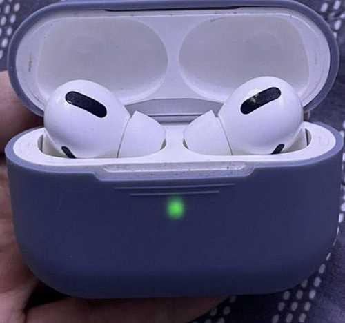 Беспроводные наушники apple airpods