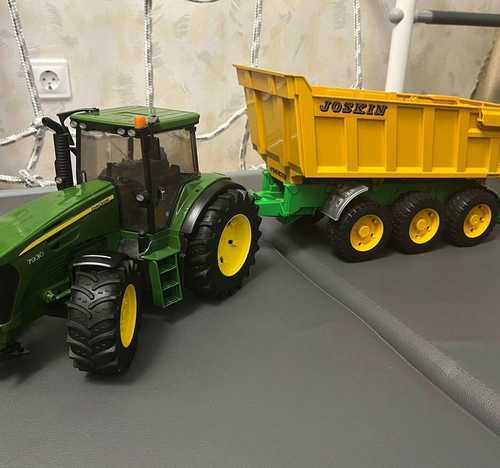 Bruder John Deere 7930 и прицеп Joskin и погрузчик
