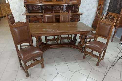 Антикварный стол и шесть стульев
