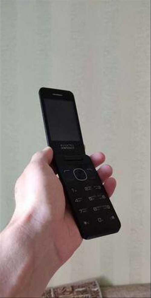 Мобильный телефон-раскладушка Alcatel One Touch