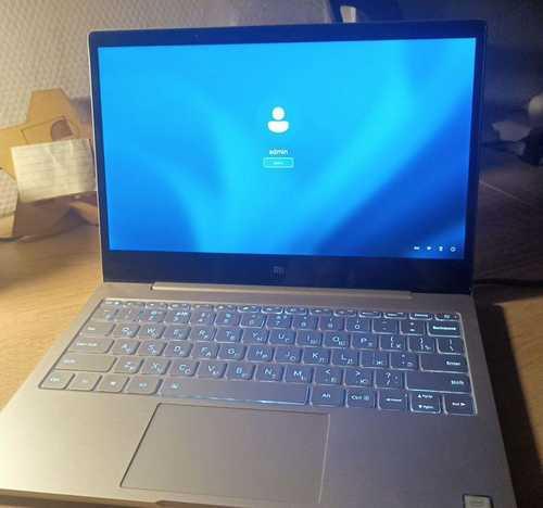 Xiaomi mi notebook air 12.5