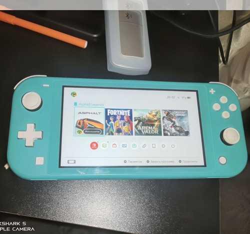 Nintendo Switch Lite, 32 ГБ