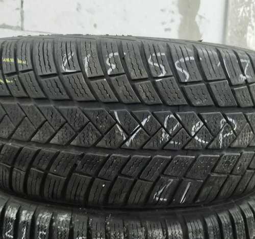 Vredestein Wintrac Pro 215/55 R17