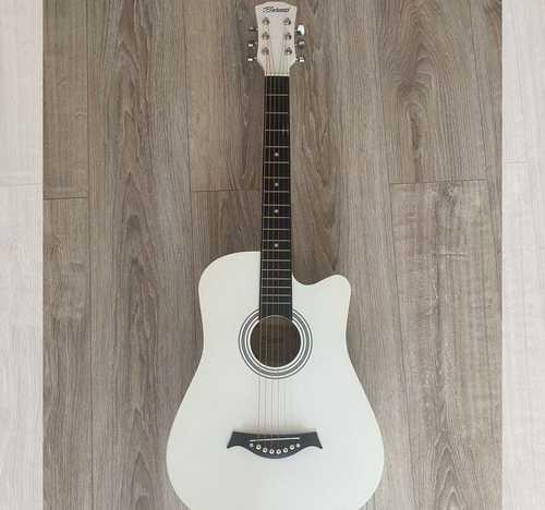 Продам акустическую гитару Belucci BC-3840