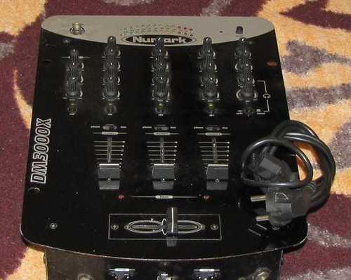 Микшерный пульт Numark DM3000X Dj Mixer Pro Микшер