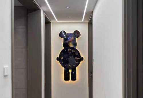 Часы настенные Bearbrick Space