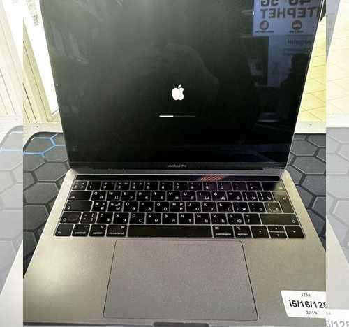 Apple macbook pro 13 2019